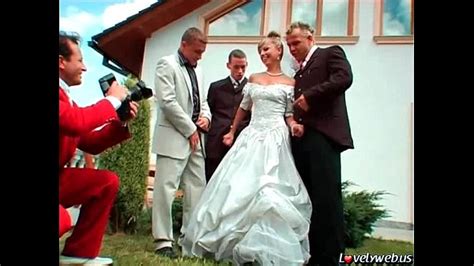 Pour Commencer Leur Vie De Marié Un Bon Gangbang Du Film De Sexe Porno à Gogo En Streaming