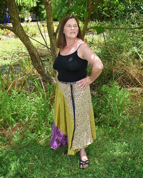 Sexy Mature Lady 01 Flickr