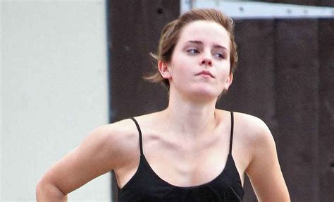 Emma Watson Hot Upskirt Pics ~ Hot Actress Sexy Pics Actress Glam Actress Glam