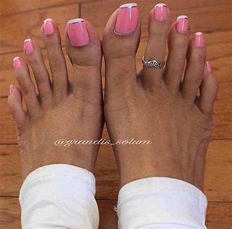 Toes That Almost Looks Like Fingers Photo