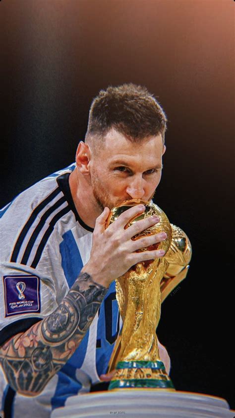 Messi Kissing Fifa World Cup Trophy Fotos De Messi Fotos De
