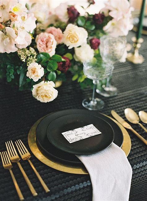 An Elegant Floral Dinner Party For A 40th Birthday Inspired By This In 2021 Birthday Dinner