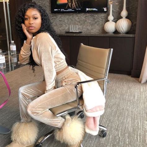 If Viewing Follow Miapostedthatx For More 🦋 Mode Femme Mode Femme