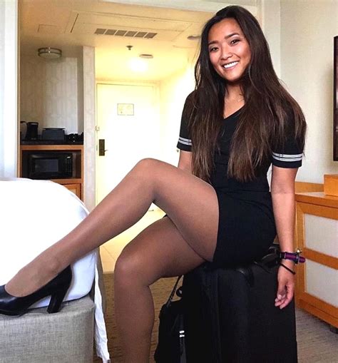 Albums 105 Pictures Double Crossed Legs Pictures Excellent