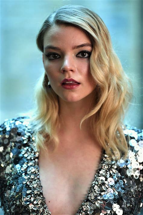 Anya Taylor Joy X R Gentlemanboners