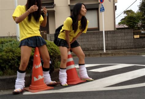 ノーパンJKが着せてエッチしたい写真集 可愛い校生