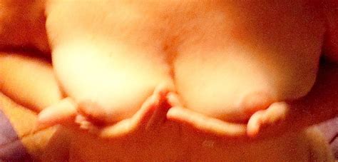 60ポルノ以上の成熟した女性 裸の女の子の写真