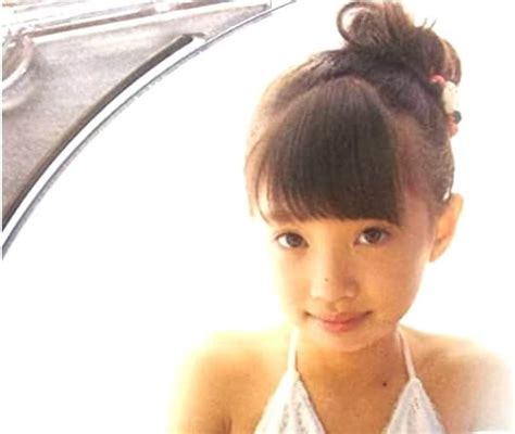 Amazon co jp 黒宮れい ジュニアアイドル デジタル写真集 純真無垢part3 1 おもちゃ