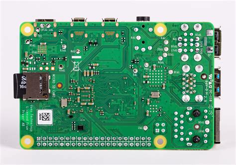 raspberry pi 4 features broadcom bcm2711 processor up to 4gb ram cnx software