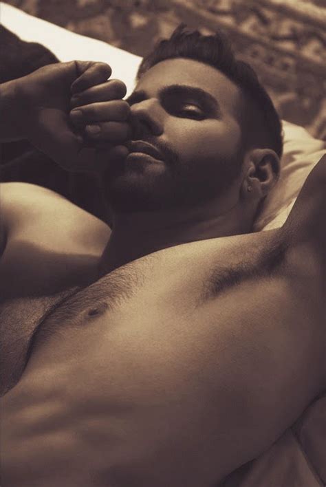 Scruffy Sunday BosGuy