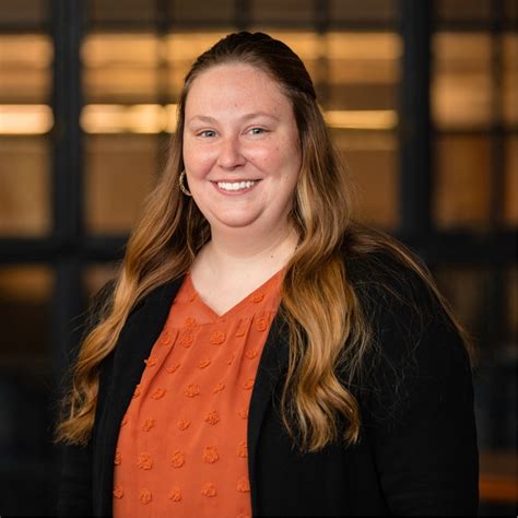Ashley Light Arelt Account Development Specialist Iii Fedex Custom Critical Linkedin