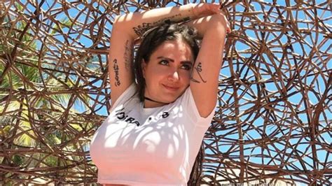 Video Celia Lora Aparece Bañándose En Sexy Bikini Negro