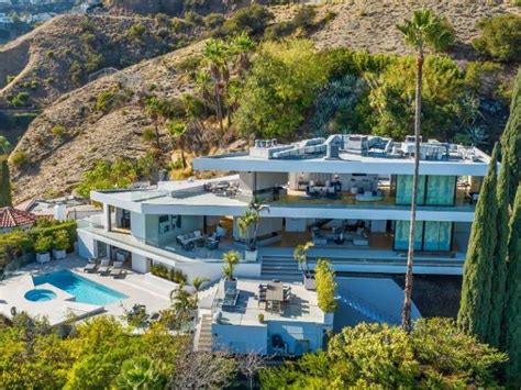 This Award Winning 13 Million Hillside Mansion ‘floats Above Los Angeles To Offer Epic Views