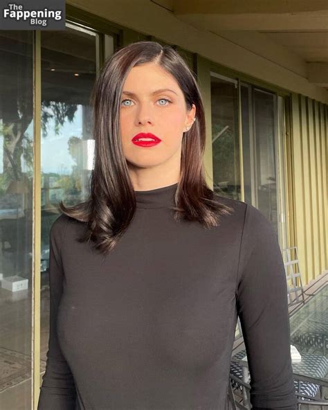 Alexandra Daddario Sexy 11 Photos The Fappening Stars