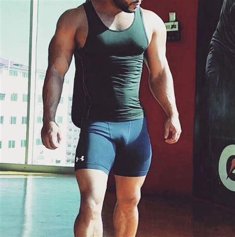 Freeballing Toronto Guy In 2019 Guys Celebs Fashion