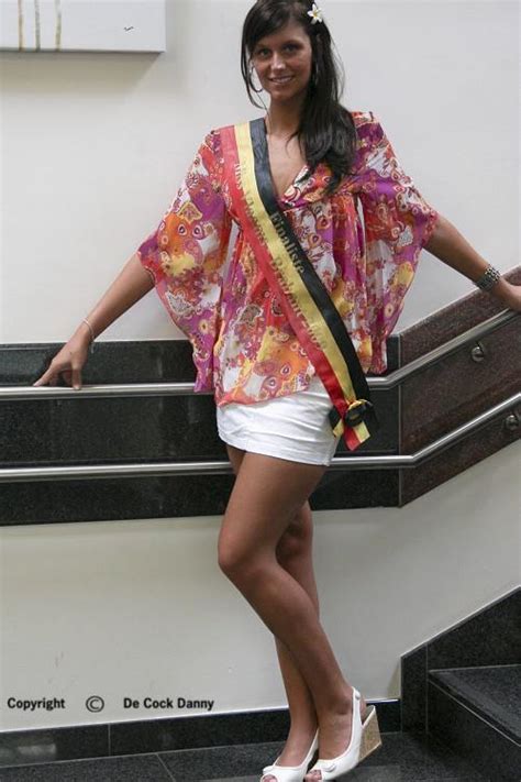 Naked Aur Lie Van Daelen Added By Benh