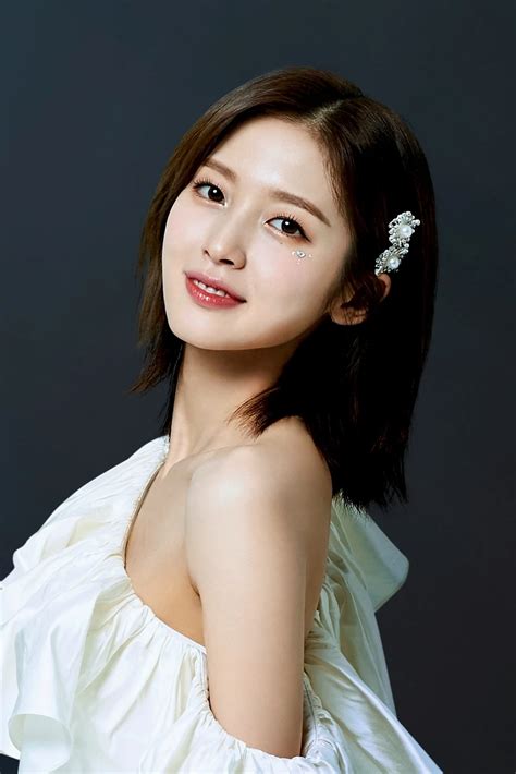 Etoile Nonstop Japanese Vergallery Oh My Girl Wiki Fandom Bts Beautiful Beautiful
