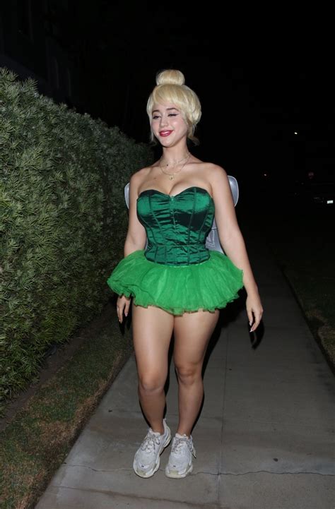 Busty Blonde Caylee Cowan Looks Great In Her Skimpy Halloween Costume The Fappening