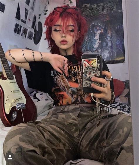 Pin By Yuprntae On I In 2022 Pretty People Short Grunge Hair Shot Hair Styles