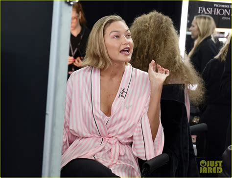 Look Backstage At Victoria S Secret Models Getting Ready For The 2024