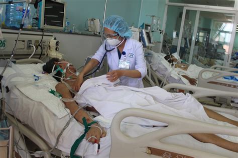 Dốc sức cứu chữa bệnh nhân COVID 19 nặng Báo Bà Rịa Vũng Tàu điện tử