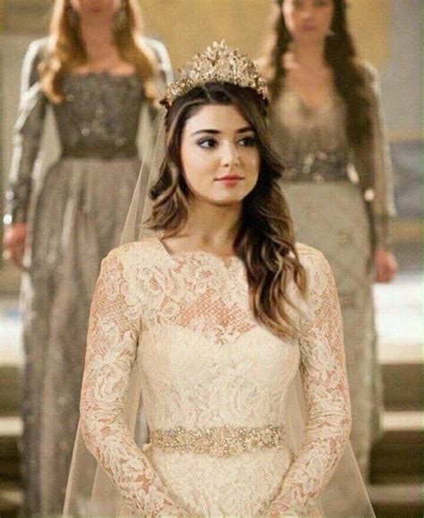Pin By Mansi On HaYat MUrat Beauty Girl Turkish Women Beautiful