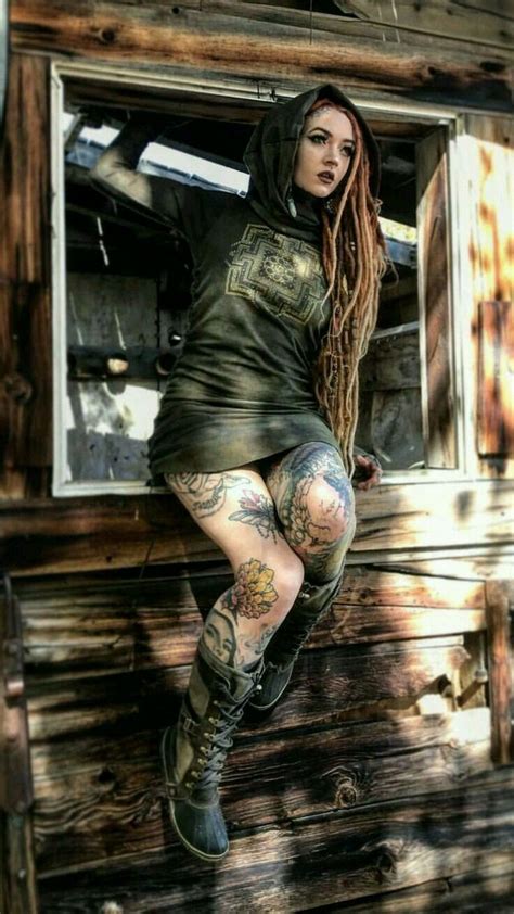 Girl Tattoos Tattoed Women Goth Women Goth Beauty Gothic Outfits Inked Girls Tatoo Body