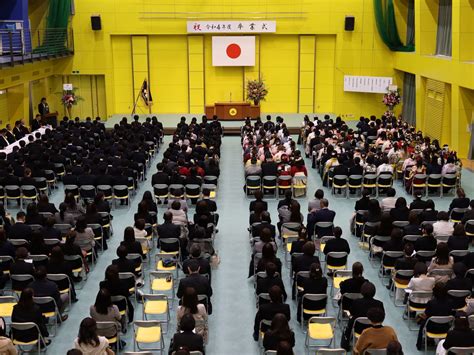 令和4年度卒業式を挙行しました 鹿児島キャリアデザイン専門学校