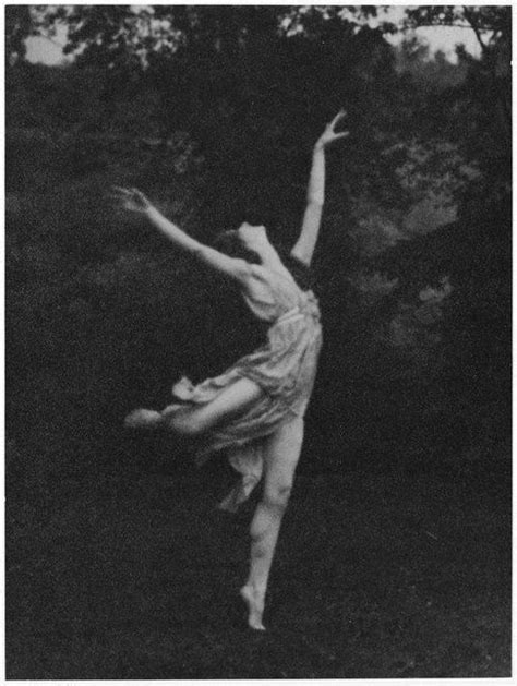 Pin By Мария Лютова On Fine Arts Dance Photography Isadora Duncan Vintage Photography