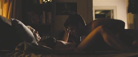 Naked Amy Schumer In Trainwreck