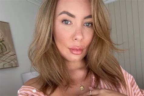 10 Hot Sexy Leila Stead Bikini Pics