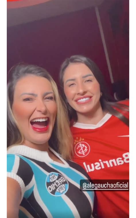 Foto Andressa Urach E Ale Gaúcha Usam As Camisas Dos Times Grêmio E Internacional Em Novo Vídeo