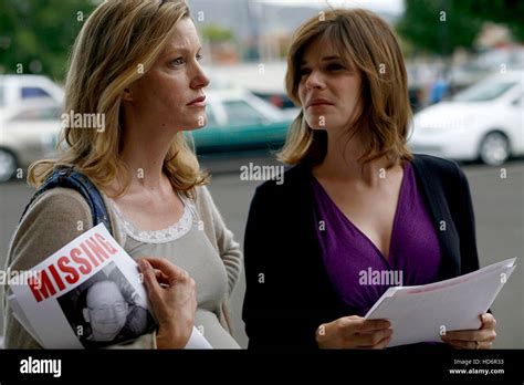 Breaking Bad Anna Gunn Betsy Brandt Grilled Season 2 Episode 3 March 15 2009 2007
