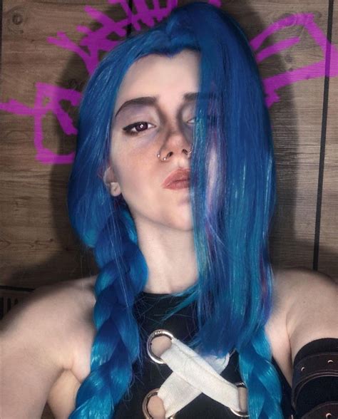 Jinx Cosplay Jinx League Of Legends Jinxx Squad Cartoons Wife Dreadlocks Social Media