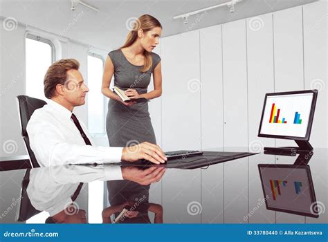 Chefe E Secretário Foto De Stock Imagem De Funcionamento 33780440