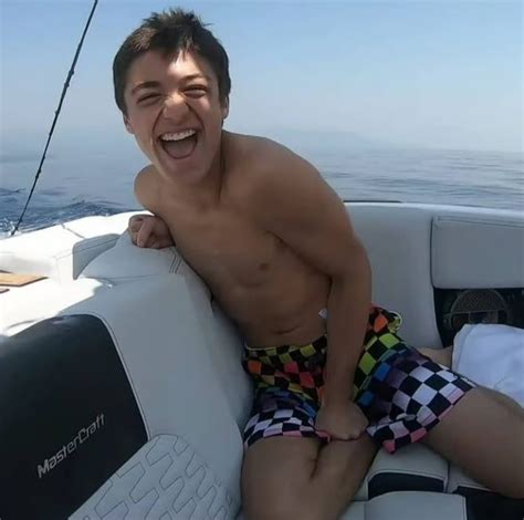 Fake Asher Angel On Twitter This Video Was Torture It Was Obvious I Had A Boner But She
